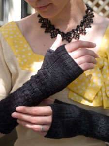 Blue Garter » Mittens, gloves